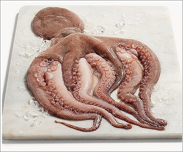 WHOLE CLEANED OCTOPUS 2-4 LB/PC